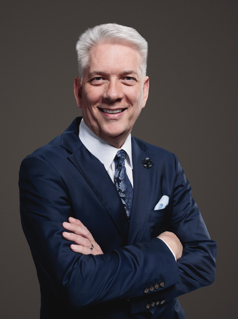 Bravo Leadership Award / USANA CEO - Direct Selling News