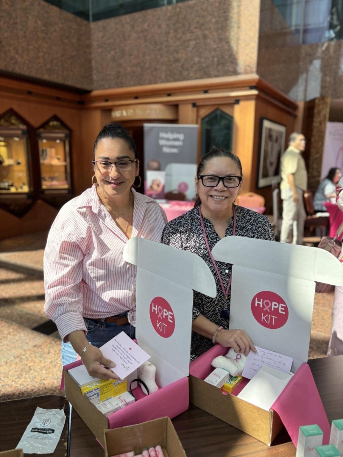 Mary Kay Employees Support Women with Breast Cancer